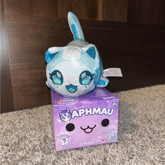 Aphmau | Toys | Aphmau Meemeow Series 4 Diamond Cat | Poshmark